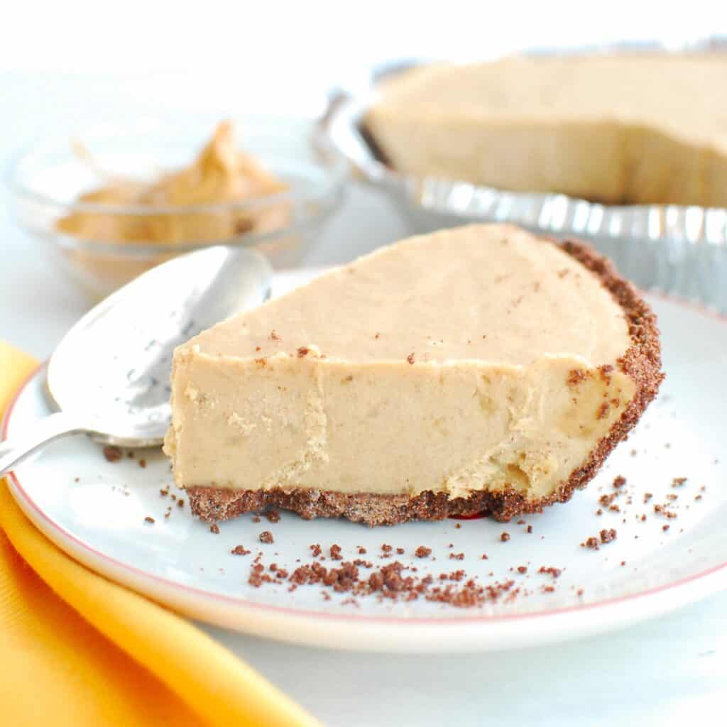 Dairy Free Peanut Butter Banana Pie (No Bake)